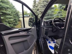 Melns Ford Tourneo Custom 2018 Utena, ar dzinēja tilpumu 2.00 L un nobraukumu 198 tūkst. km par 17900 €, foto 22 vietnē AUTOMOTO.COM.LV