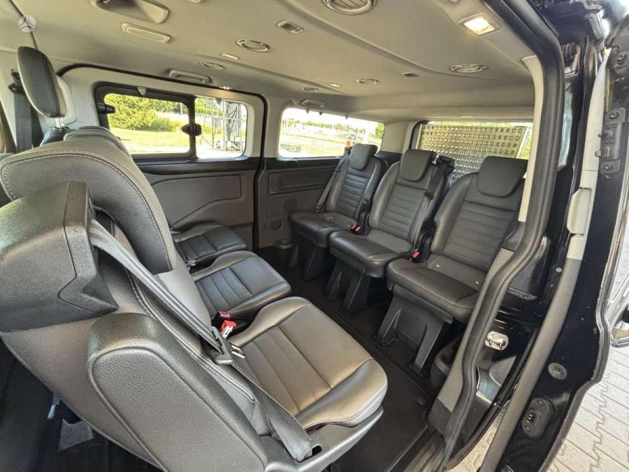 Melns Ford Tourneo Custom 2021 Tauragė, ar dzinēja tilpumu 2.00 L un nobraukumu 240 tūkst. km par 16900 €, foto 14 vietnē AUTOMOTO.COM.LV