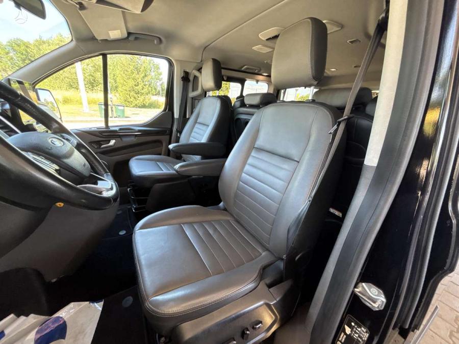 Melns Ford Tourneo Custom 2021 Tauragė, ar dzinēja tilpumu 2.00 L un nobraukumu 240 tūkst. km par 16900 €, foto 15 vietnē AUTOMOTO.COM.LV