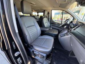 Melns Ford Tourneo Custom 2021 Tauragė, ar dzinēja tilpumu 2.00 L un nobraukumu 240 tūkst. km par 16900 €, foto 19 vietnē AUTOMOTO.COM.LV