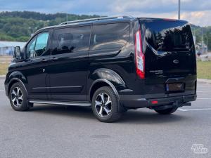 Black Ford Tourneo Custom 2022 in Vilnius, with an engine capacity of 2.00 L and mileage of 45 thousand km for 38000 €, photo 2 on AUTOMOTO.COM.LV