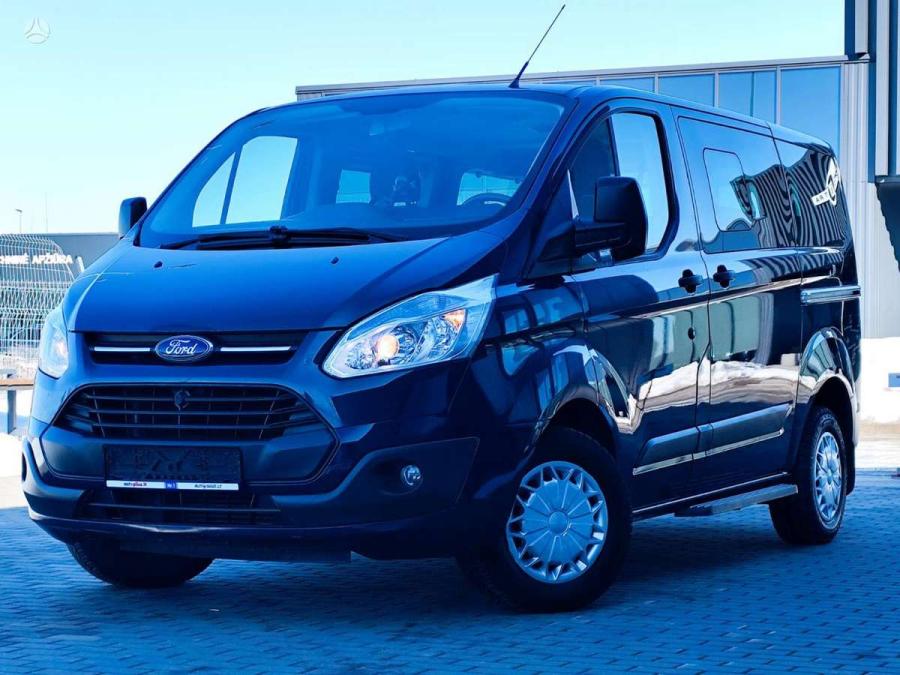 Blue Ford Tourneo Custom 2013 in Siauliai, with an engine capacity of 2.20 L and mileage of 267 thousand km for 10590 €, photo 1 on AUTOMOTO.COM.LV
