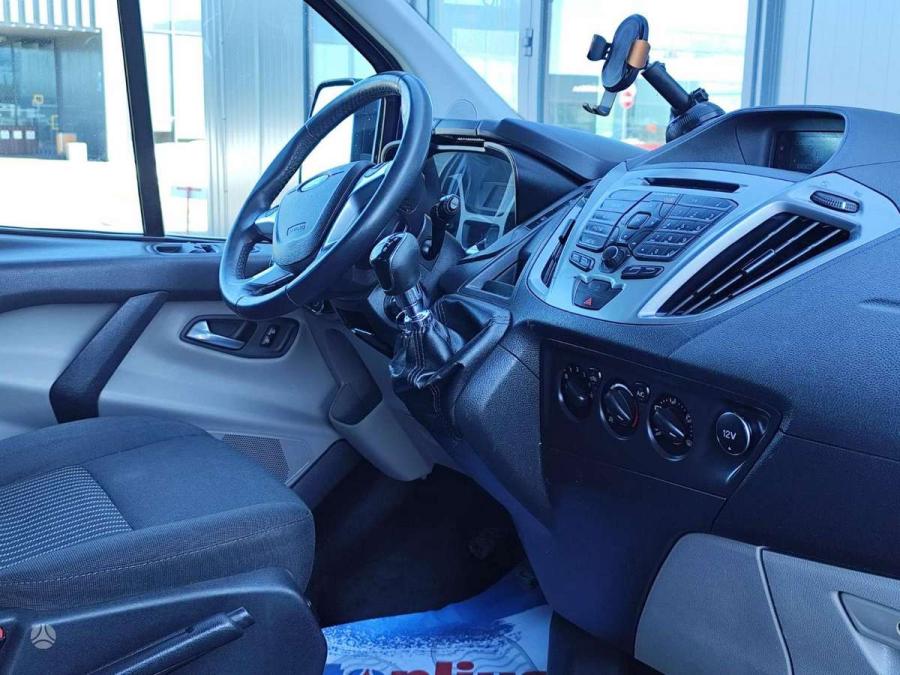 Blue Ford Tourneo Custom 2013 in Siauliai, with an engine capacity of 2.20 L and mileage of 267 thousand km for 10590 €, photo 12 on AUTOMOTO.COM.LV