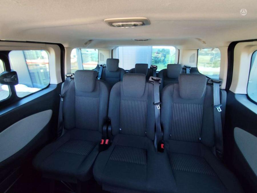 Blue Ford Tourneo Custom 2013 in Siauliai, with an engine capacity of 2.20 L and mileage of 267 thousand km for 10590 €, photo 22 on AUTOMOTO.COM.LV