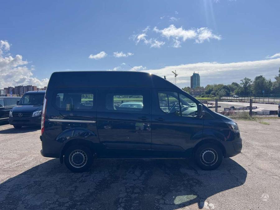 Zils Ford Tourneo Custom 2016 Klaipėda, ar dzinēja tilpumu 2.00 L un nobraukumu 106 tūkst. km par 11900 €, foto 5 vietnē AUTOMOTO.COM.LV