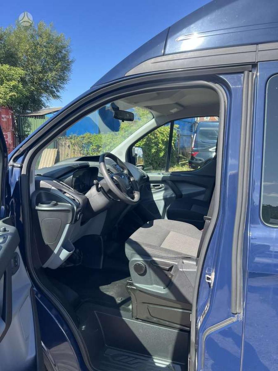 Zils Ford Tourneo Custom 2016 Klaipėda, ar dzinēja tilpumu 2.00 L un nobraukumu 106 tūkst. km par 11900 €, foto 10 vietnē AUTOMOTO.COM.LV