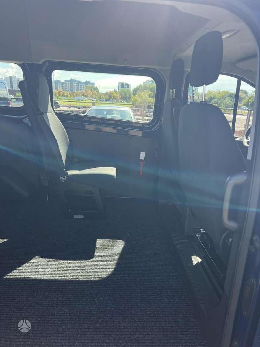 Zils Ford Tourneo Custom 2016 Klaipėda, ar dzinēja tilpumu 2.00 L un nobraukumu 106 tūkst. km par 11900 €, foto 12 vietnē AUTOMOTO.COM.LV
