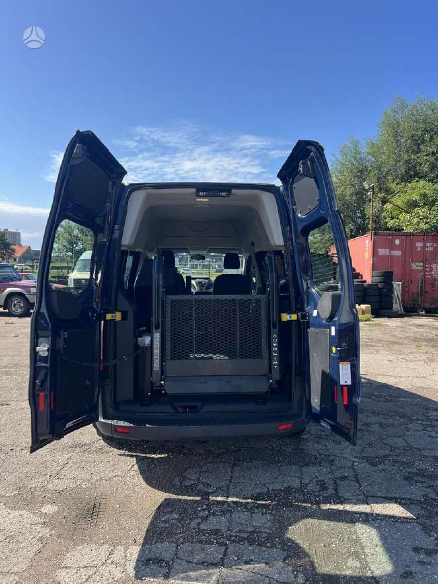 Zils Ford Tourneo Custom 2016 Klaipėda, ar dzinēja tilpumu 2.00 L un nobraukumu 106 tūkst. km par 11900 €, foto 14 vietnē AUTOMOTO.COM.LV