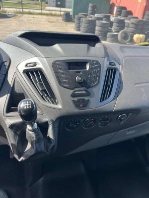 Zils Ford Tourneo Custom 2016 Klaipėda, ar dzinēja tilpumu 2.00 L un nobraukumu 106 tūkst. km par 11900 €, foto 17 vietnē AUTOMOTO.COM.LV