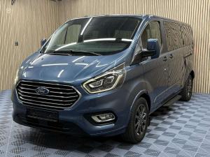Blue Ford Tourneo Custom 2019 in Marijampole, with an engine capacity of 2.00 L and mileage of 205 thousand km for 21900 €, photo 5 on AUTOMOTO.COM.LV