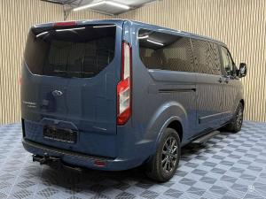 Blue Ford Tourneo Custom 2019 in Marijampole, with an engine capacity of 2.00 L and mileage of 205 thousand km for 21900 €, photo 8 on AUTOMOTO.COM.LV