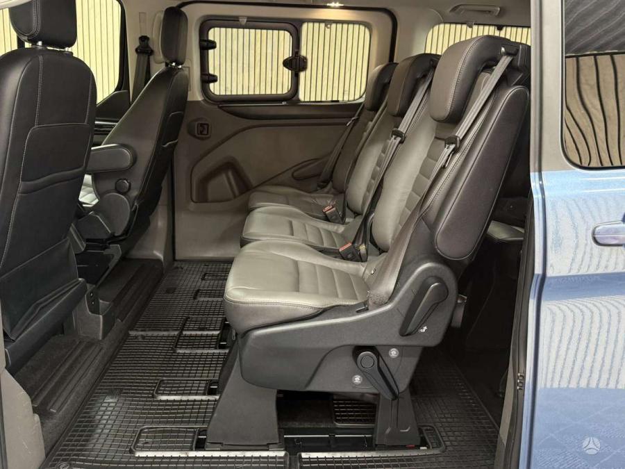 Blue Ford Tourneo Custom 2019 in Marijampole, with an engine capacity of 2.00 L and mileage of 205 thousand km for 21900 €, photo 16 on AUTOMOTO.COM.LV