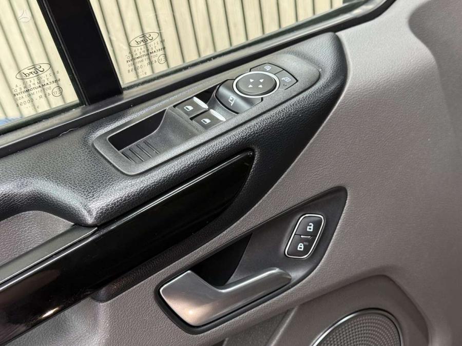 Blue Ford Tourneo Custom 2019 in Marijampole, with an engine capacity of 2.00 L and mileage of 205 thousand km for 21900 €, photo 22 on AUTOMOTO.COM.LV