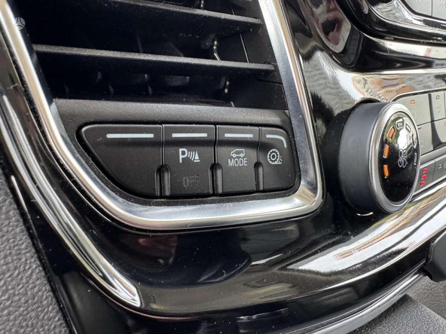 Zils Ford Tourneo Custom 2019 Viļņa, ar dzinēja tilpumu 2.00 L un nobraukumu 115 tūkst. km par 23500 €, foto 21 vietnē AUTOMOTO.COM.LV