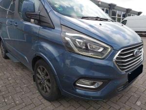 Blue Ford Tourneo Custom 2021 in Vilnius, with an engine capacity of 2.00 L and mileage of 200 thousand km for 23190 €, photo 5 on AUTOMOTO.COM.LV