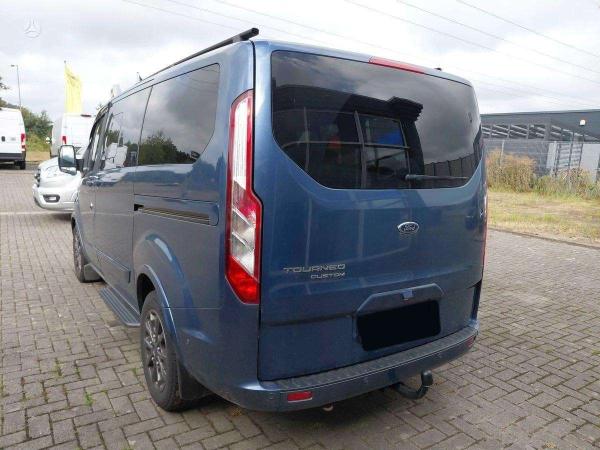 Zils Ford Tourneo Custom 2021 Viļņa, ar dzinēja tilpumu 2.00 L un nobraukumu 200 tūkst. km par 23190 €, foto 5 vietnē AUTOMOTO.COM.LV