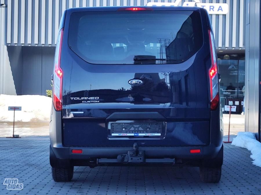 Zils Ford Tourneo Custom 2013 Šauļi, ar dzinēja tilpumu 2.20 L un nobraukumu 267 tūkst. km par 10900 €, foto 7 vietnē AUTOMOTO.COM.LV