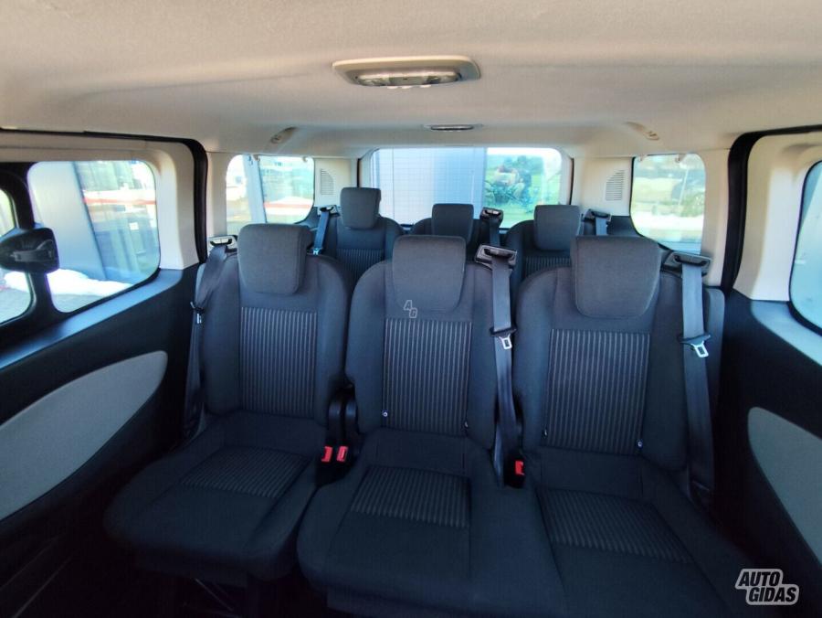 Zils Ford Tourneo Custom 2013 Šauļi, ar dzinēja tilpumu 2.20 L un nobraukumu 267 tūkst. km par 10900 €, foto 22 vietnē AUTOMOTO.COM.LV
