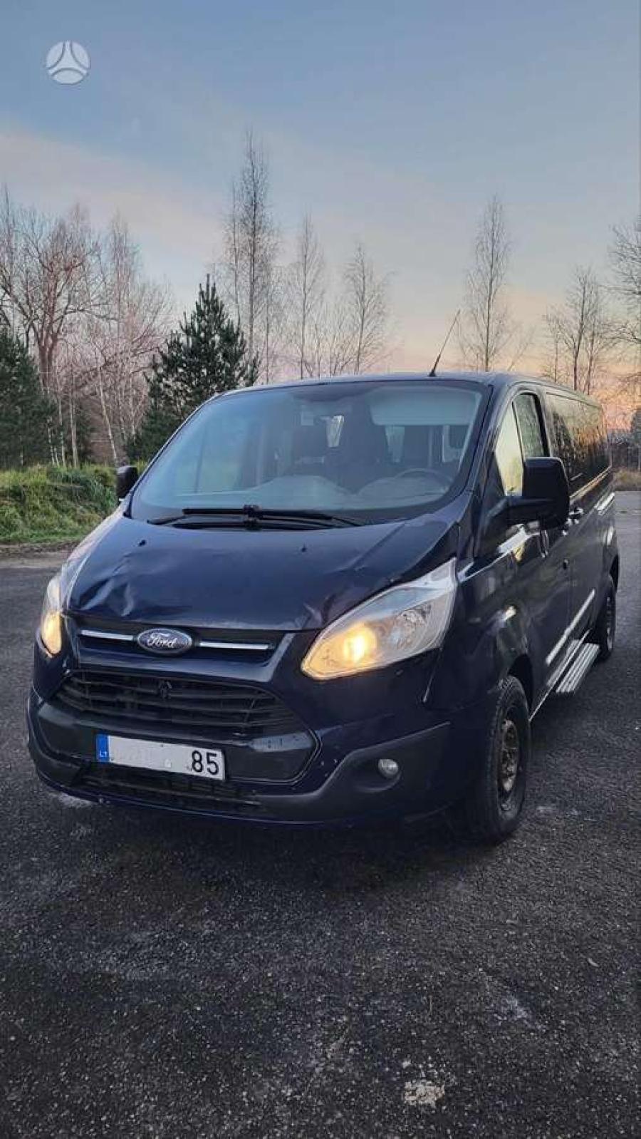 Blue Ford Tourneo Custom 2013 in Anyksciai, with an engine capacity of 2.20 L and mileage of 379 thousand km for 4200 €, photo 8 on AUTOMOTO.COM.LV