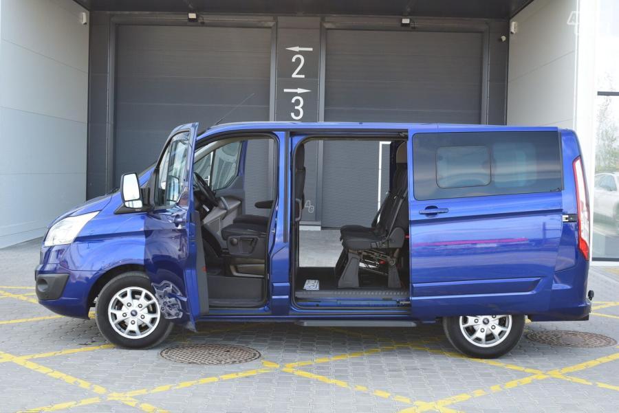 Zils Ford Tourneo Custom 2015 Viļņa, ar dzinēja tilpumu 2.20 L un nobraukumu 198 tūkst. km par 14550 €, foto 9 vietnē AUTOMOTO.COM.LV