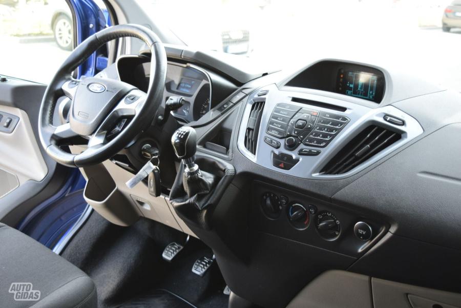 Zils Ford Tourneo Custom 2015 Viļņa, ar dzinēja tilpumu 2.20 L un nobraukumu 198 tūkst. km par 14550 €, foto 13 vietnē AUTOMOTO.COM.LV