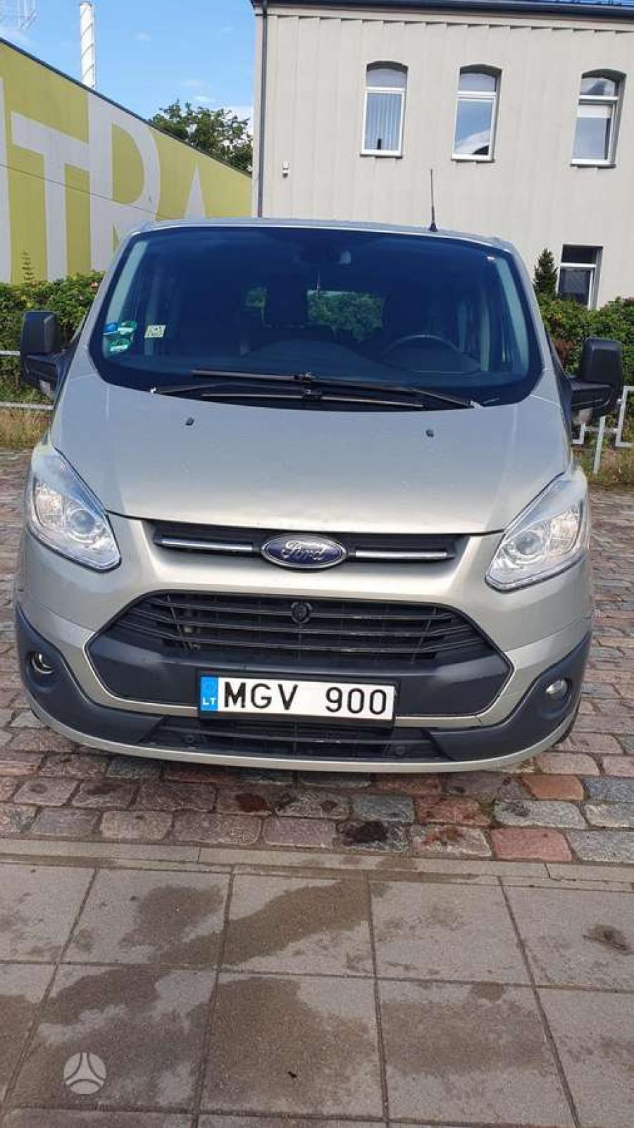 Brown Ford Tourneo Custom 2014 in Kaunas, with an engine capacity of 2.20 L and mileage of 315 thousand km for 11000 €, photo 4 on AUTOMOTO.COM.LV
