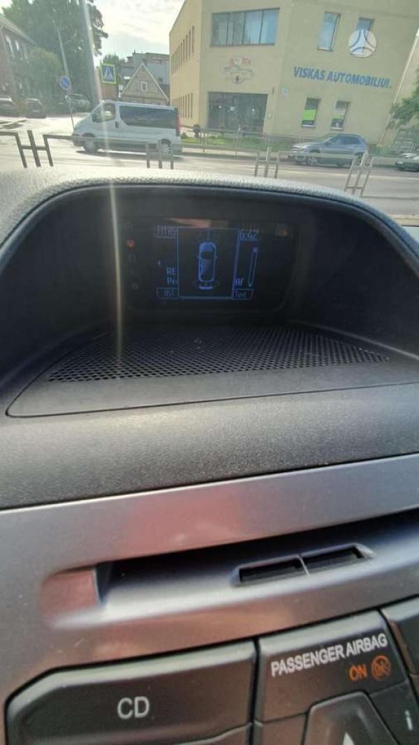 Brown Ford Tourneo Custom 2014 in Kaunas, with an engine capacity of 2.20 L and mileage of 315 thousand km for 11000 €, photo 8 on AUTOMOTO.COM.LV