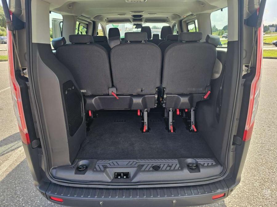 Brown Ford Tourneo Custom 2017 in Ukmerge, with an engine capacity of 2.00 L and mileage of 296 thousand km for 12500 €, photo 11 on AUTOMOTO.COM.LV