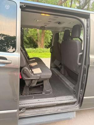 Zaļš Ford Tourneo Custom 2016 Palanga, ar dzinēja tilpumu 1.90 L un nobraukumu 198 tūkst. km par 13300 €, foto 6 vietnē AUTOMOTO.COM.LV