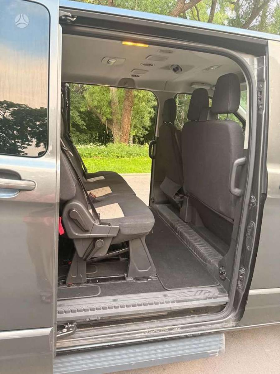 Zaļš Ford Tourneo Custom 2016 Palanga, ar dzinēja tilpumu 1.90 L un nobraukumu 198 tūkst. km par 13300 €, foto 6 vietnē AUTOMOTO.COM.LV
