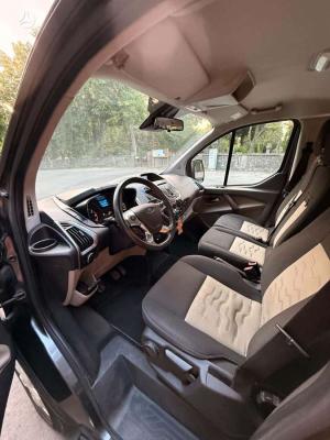 Zaļš Ford Tourneo Custom 2016 Palanga, ar dzinēja tilpumu 1.90 L un nobraukumu 198 tūkst. km par 13300 €, foto 9 vietnē AUTOMOTO.COM.LV