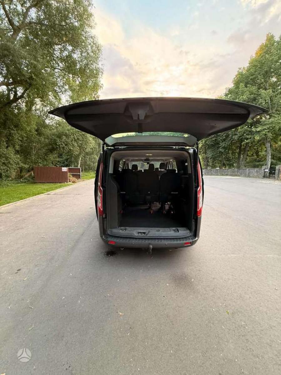 Zaļš Ford Tourneo Custom 2016 Palanga, ar dzinēja tilpumu 1.90 L un nobraukumu 198 tūkst. km par 13300 €, foto 11 vietnē AUTOMOTO.COM.LV