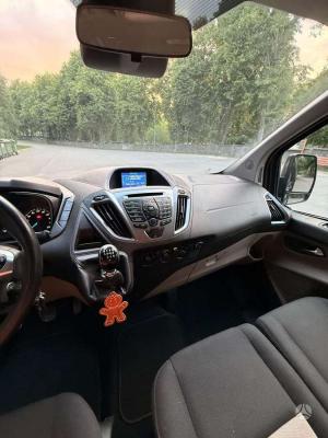 Zaļš Ford Tourneo Custom 2016 Palanga, ar dzinēja tilpumu 1.90 L un nobraukumu 198 tūkst. km par 13300 €, foto 18 vietnē AUTOMOTO.COM.LV