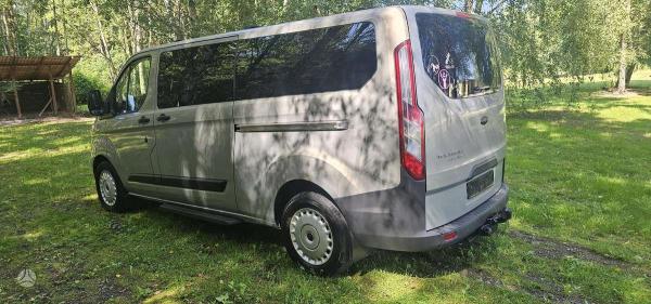Pelēks Ford Tourneo Custom 2013 Ukmergė, ar dzinēja tilpumu 2.20 L un nobraukumu 264 tūkst. km par 10400 €, foto 9 vietnē AUTOMOTO.COM.LV