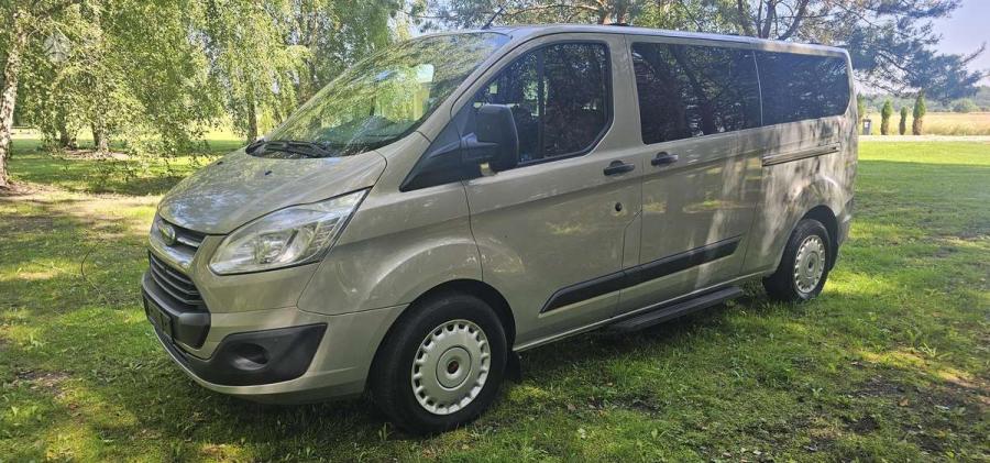 Grey Ford Tourneo Custom 2013 in Ukmerge, with an engine capacity of 2.20 L and mileage of 264 thousand km for 10400 €, photo 11 on AUTOMOTO.COM.LV