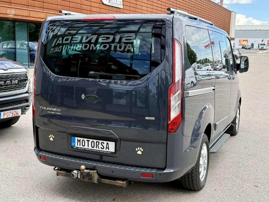 Pelēks Ford Tourneo Custom 2013 Kauņa, ar dzinēja tilpumu 2.20 L un nobraukumu 253 tūkst. km par 12190 €, foto 6 vietnē AUTOMOTO.COM.LV