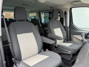 Pelēks Ford Tourneo Custom 2013 Kauņa, ar dzinēja tilpumu 2.20 L un nobraukumu 253 tūkst. km par 12190 €, foto 26 vietnē AUTOMOTO.COM.LV