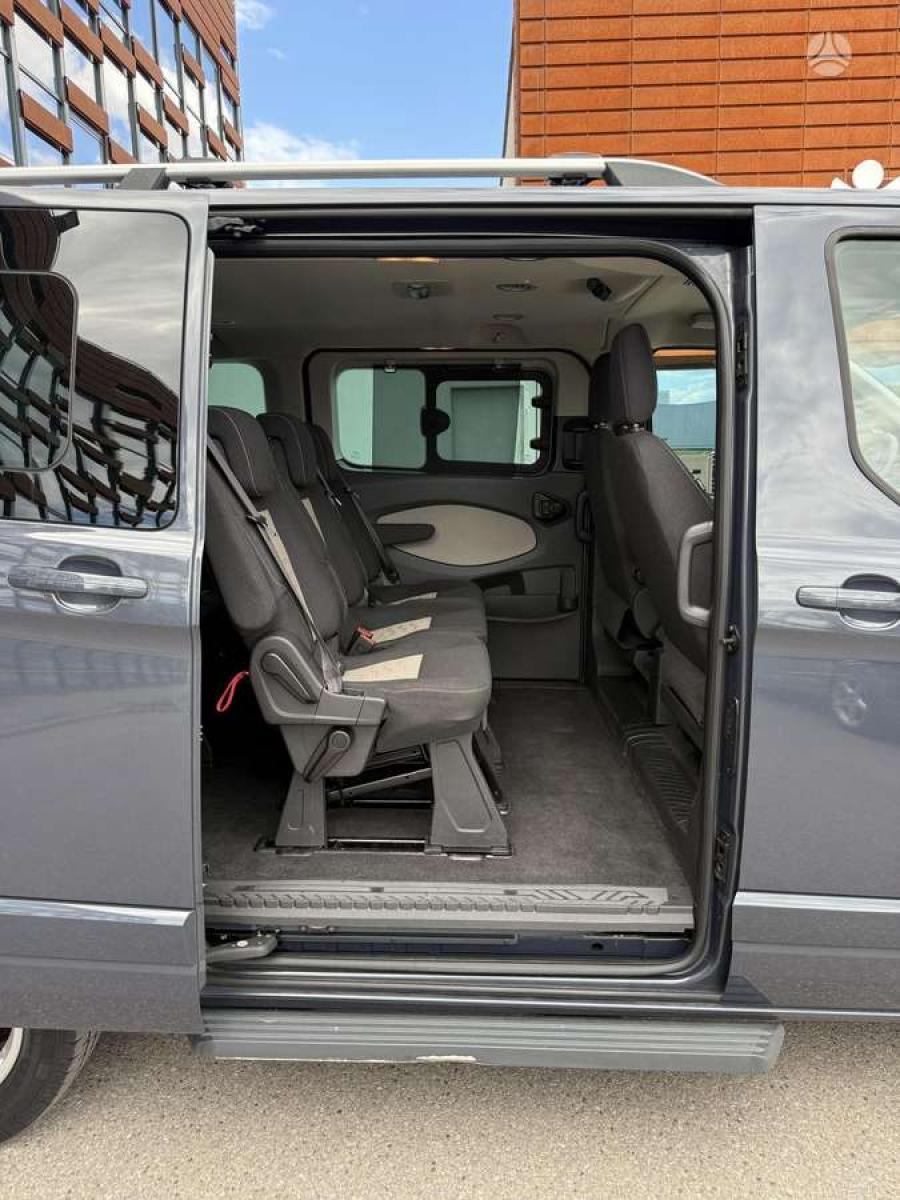 Pelēks Ford Tourneo Custom 2013 Kauņa, ar dzinēja tilpumu 2.20 L un nobraukumu 253 tūkst. km par 12190 €, foto 28 vietnē AUTOMOTO.COM.LV