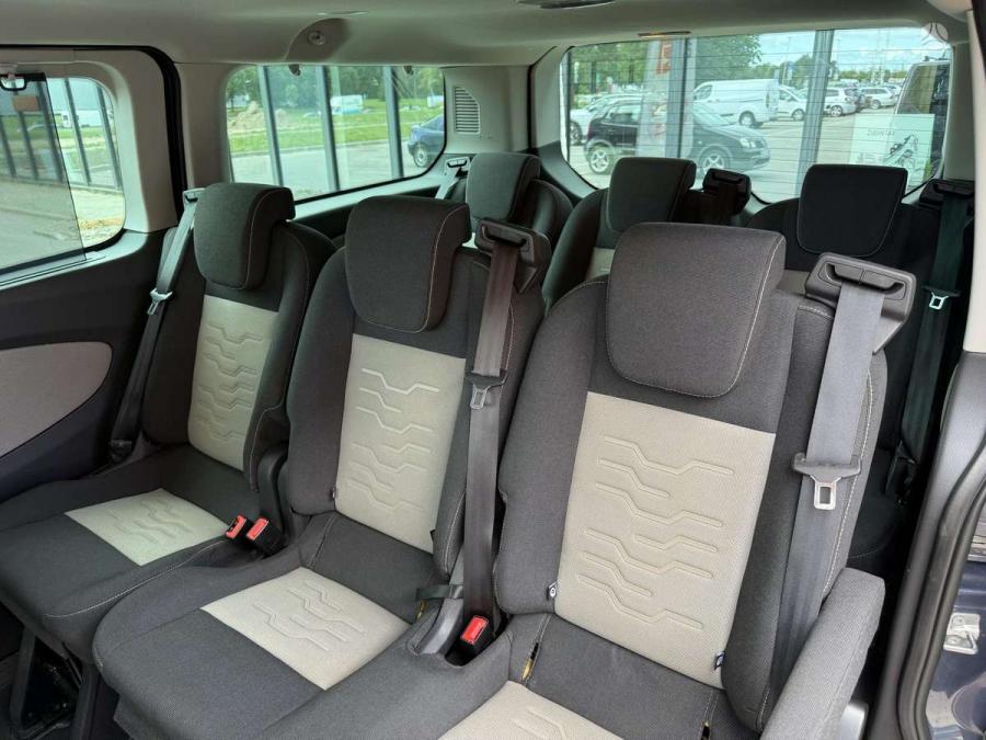 Pelēks Ford Tourneo Custom 2013 Kauņa, ar dzinēja tilpumu 2.20 L un nobraukumu 253 tūkst. km par 12190 €, foto 31 vietnē AUTOMOTO.COM.LV