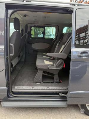 Pelēks Ford Tourneo Custom 2013 Kauņa, ar dzinēja tilpumu 2.20 L un nobraukumu 253 tūkst. km par 12190 €, foto 32 vietnē AUTOMOTO.COM.LV