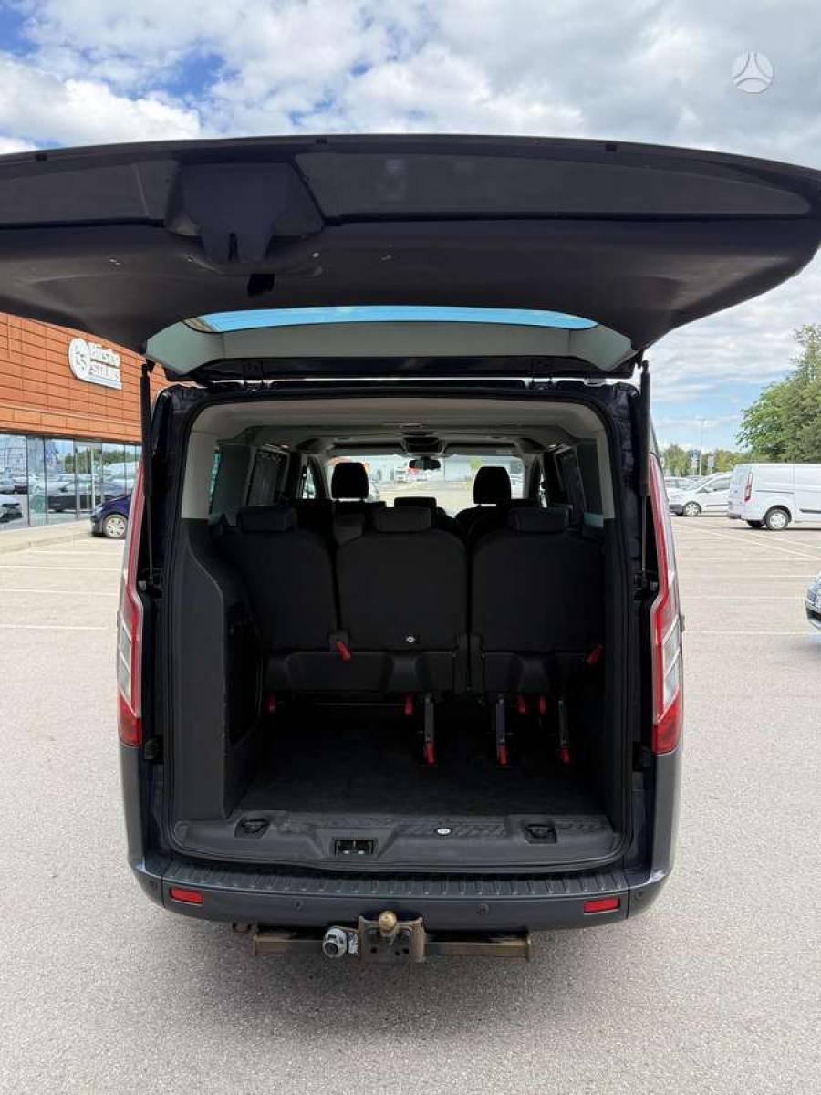 Pelēks Ford Tourneo Custom 2013 Kauņa, ar dzinēja tilpumu 2.20 L un nobraukumu 253 tūkst. km par 12190 €, foto 33 vietnē AUTOMOTO.COM.LV