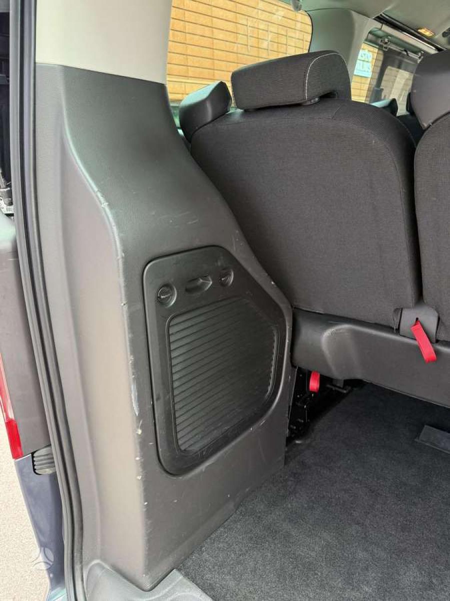 Pelēks Ford Tourneo Custom 2013 Kauņa, ar dzinēja tilpumu 2.20 L un nobraukumu 253 tūkst. km par 12190 €, foto 34 vietnē AUTOMOTO.COM.LV