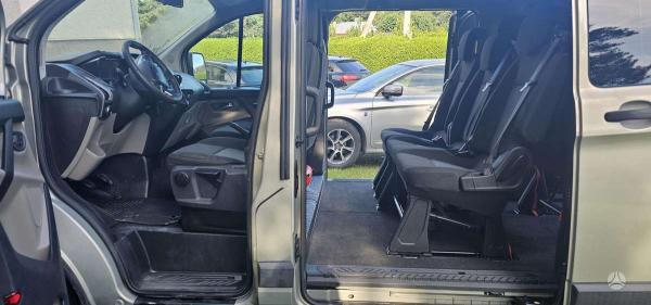 Grey Ford Tourneo Custom 2013 in Ukmerge, with an engine capacity of 2.20 L and mileage of 264 thousand km for 10400 €, photo 1 on AUTOMOTO.COM.LV