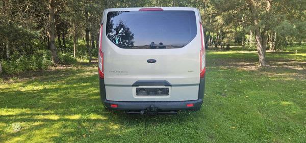 Grey Ford Tourneo Custom 2013 in Ukmerge, with an engine capacity of 2.20 L and mileage of 264 thousand km for 10400 €, photo 9 on AUTOMOTO.COM.LV