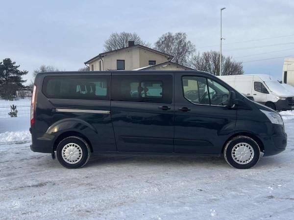 Pelēks Ford Tourneo Custom 2014 Tauragė, ar dzinēja tilpumu 2.20 L un nobraukumu 270 tūkst. km par 10300 €, foto 5 vietnē AUTOMOTO.COM.LV
