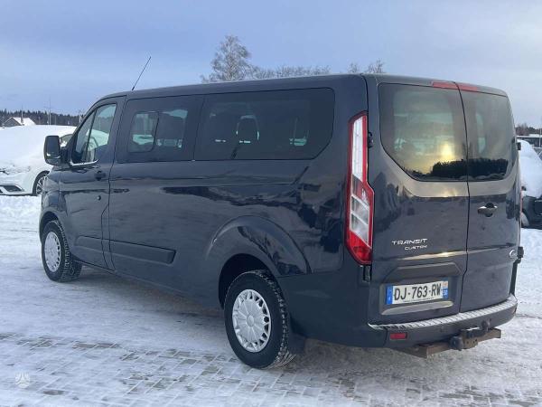Pelēks Ford Tourneo Custom 2014 Tauragė, ar dzinēja tilpumu 2.20 L un nobraukumu 270 tūkst. km par 10300 €, foto 8 vietnē AUTOMOTO.COM.LV
