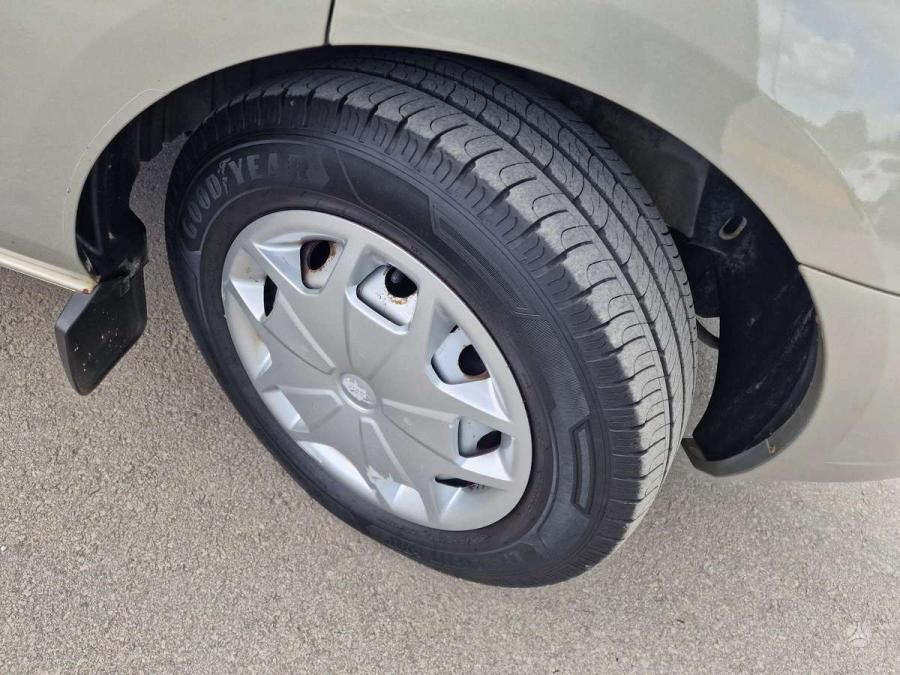 Grey Ford Tourneo Custom 2015 in Kaunas, with an engine capacity of 2.20 L and mileage of 290 thousand km for 11790 €, photo 7 on AUTOMOTO.COM.LV