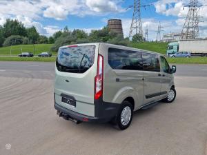 Grey Ford Tourneo Custom 2015 in Kaunas, with an engine capacity of 2.20 L and mileage of 290 thousand km for 11790 €, photo 9 on AUTOMOTO.COM.LV
