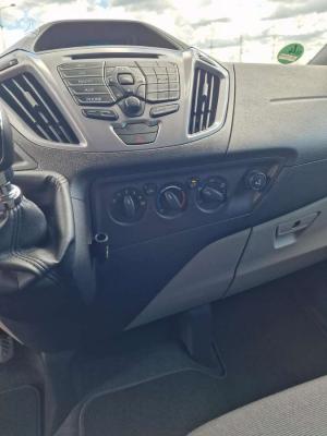 Grey Ford Tourneo Custom 2015 in Kaunas, with an engine capacity of 2.20 L and mileage of 290 thousand km for 11790 €, photo 20 on AUTOMOTO.COM.LV