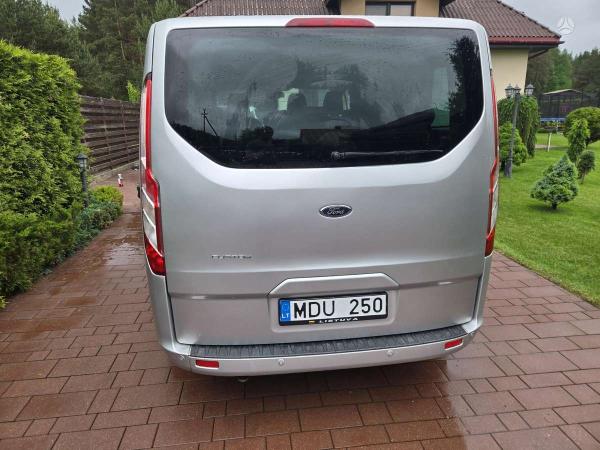 Pelēks Ford Tourneo Custom 2015 Šalčininkai, ar dzinēja tilpumu 2.20 L un nobraukumu 309 tūkst. km par 8500 €, foto 4 vietnē AUTOMOTO.COM.LV